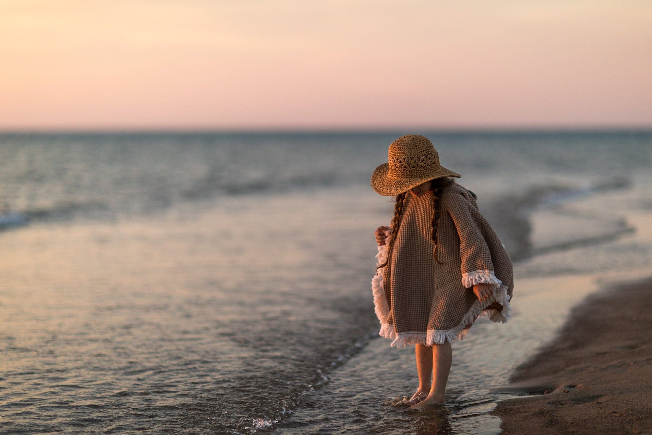The Beach Poncho Sewing Pattern – Isee fabric